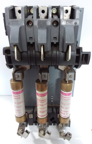 Allen-Bradley Fuse Block 100Amps, 600V Cat # BUL.1494F | Montana Automation