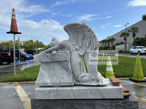 Weeping angel | Un Stone