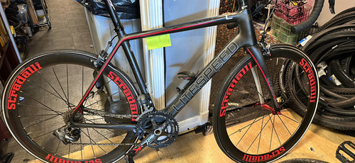 Litespeed carbon with carbon wheels and di2 electronic shifting Med/lrg ...