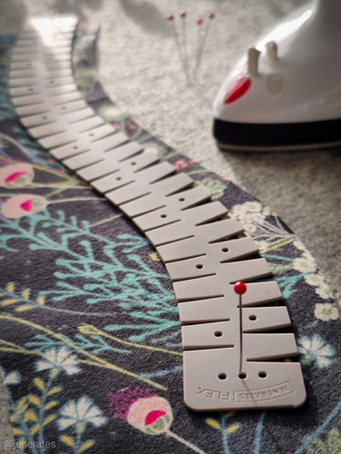 Jenerates FLEX Silicone Hemmer | Jen Hogg