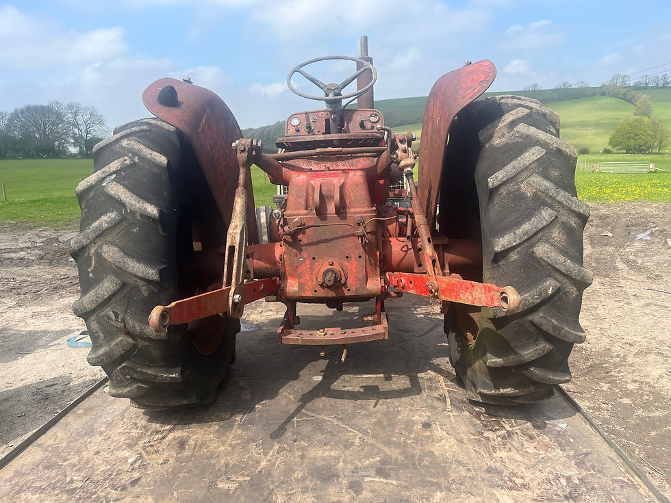 TRACTORS | Pocock 2/4