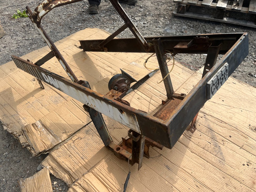 David Brown 1390 bonnet support | Pocock