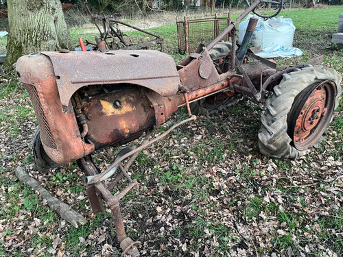 Allis Chalmers model Bfor spares or repair | Pocock