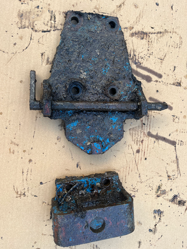 Fordson Dexta drawbar support | Pocock