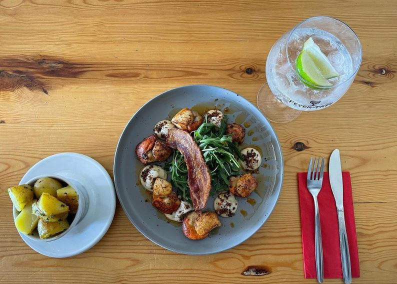Gallery | The Cove House Inn P