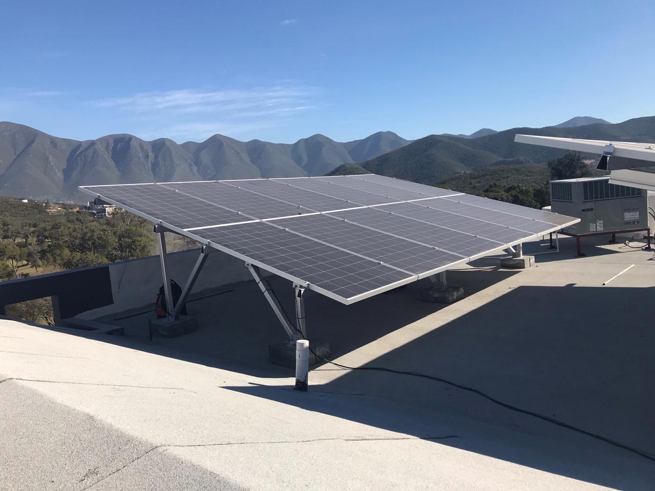 Nosotros / Fotos | accesosolar