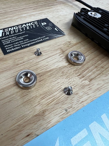 HIGH POWER Magnetic Rock Light Mounts | Vengeance Industries