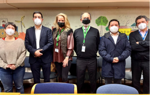 Reunión con INDAP para estimular el desarrollo de productores agrícolas ...