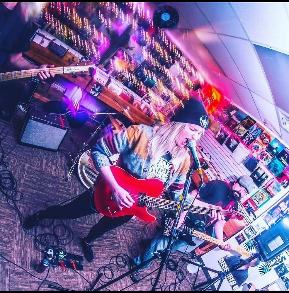 THE QUIRK RELEASES NEW SINGLE - "BLUE HAIR"