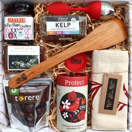 PŌHUTUKAWA GIFT BOX | The Koha Collective
