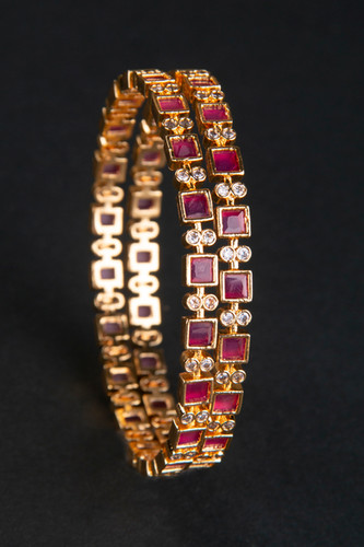 Square cut stones with Zircons - Red and white | Sthree Creatives