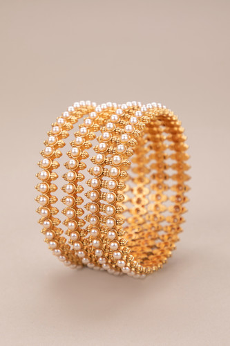 Just pearls - Set of 4 bangles | Sthree Creatives