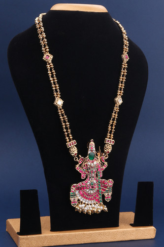 Kamakshi necklace in rettai-vari kemp chain | Sthree Creatives