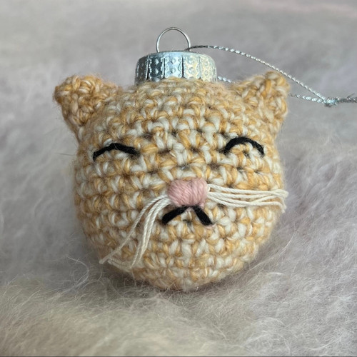 Crochet Cat Ornament | Spicy Cats Rescue