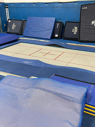 Flying Saucers Trampoline & Tumbling | Trampoline Gymnastics in Chicago ...