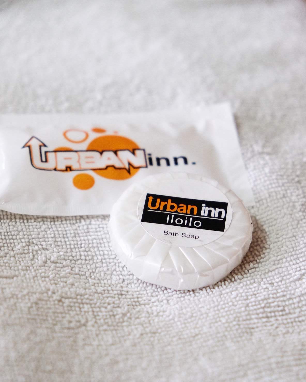Urban Inn Iloilo - Rooms & Amenities