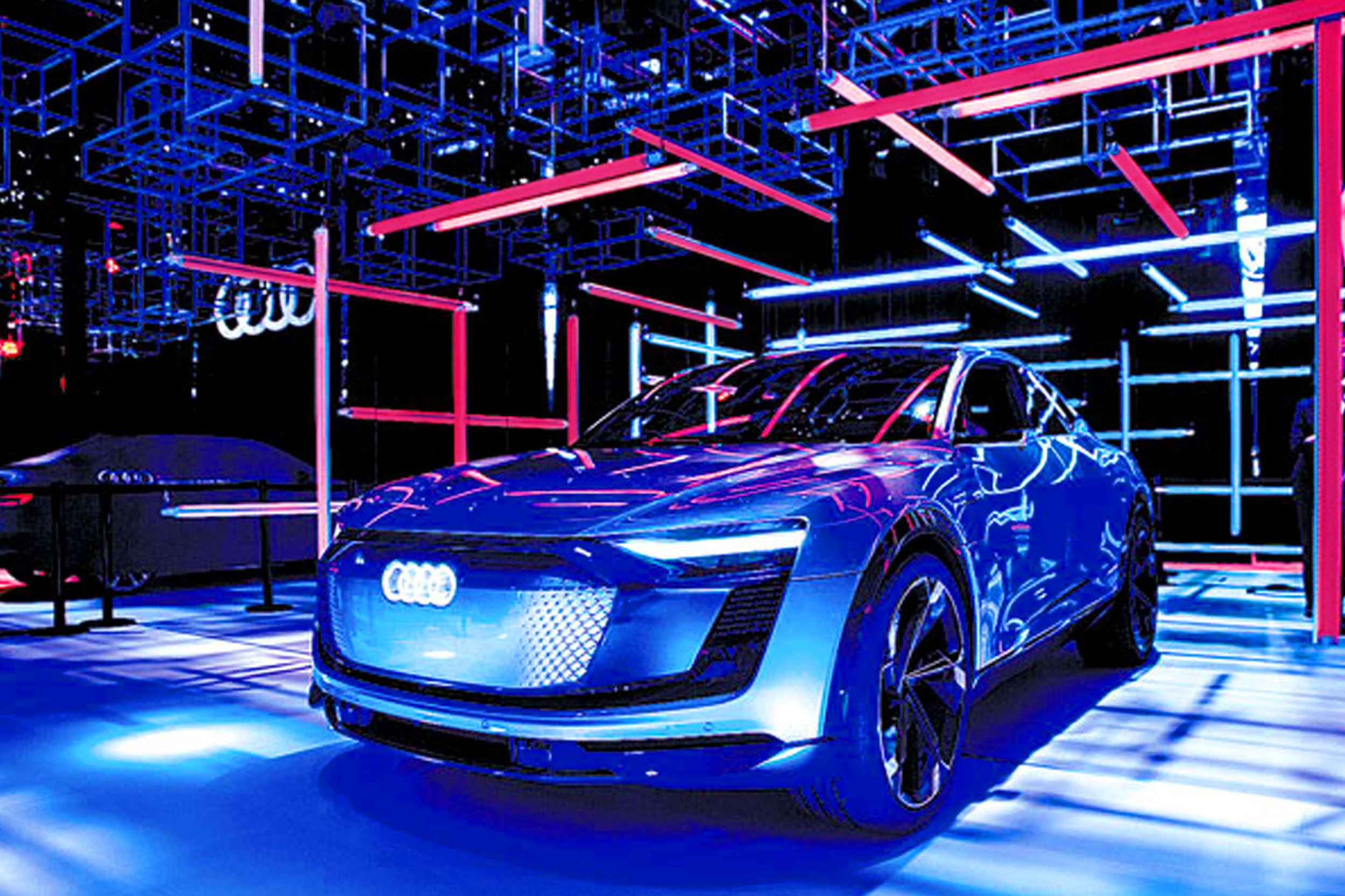 KINETIC LIGHTS FOR AUDI @ AUTO SHANGHAI 2017