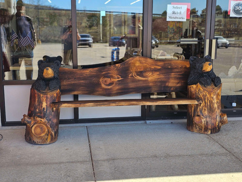 Stump bear bench | website