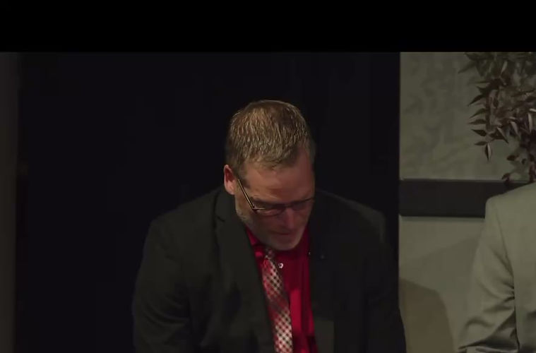 About Us | Burbrella Micro