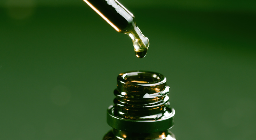 What is Rick Simpson Oil? RSO Uses and Benefits
