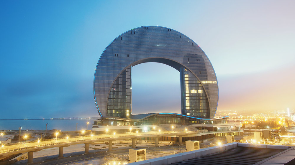 Megaproject in Baku – The Timelapse Documentation of the Crescent ...