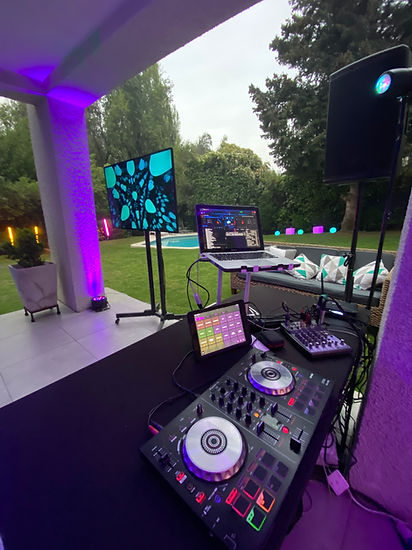 PACK FIESTA DJ/VJ Todo incluido - Audio - Iluminación - Pantallas