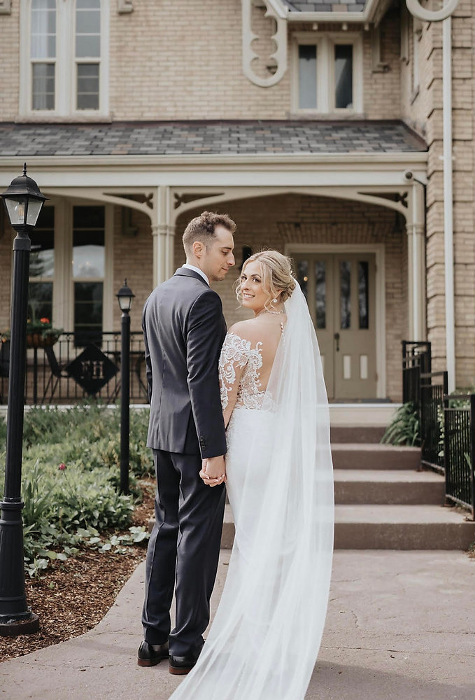 Sixpence Real Bride: Sarah & Ryan