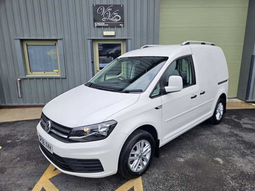 2019-19 VW Caddy in fully colour coded candy white with new highline ...