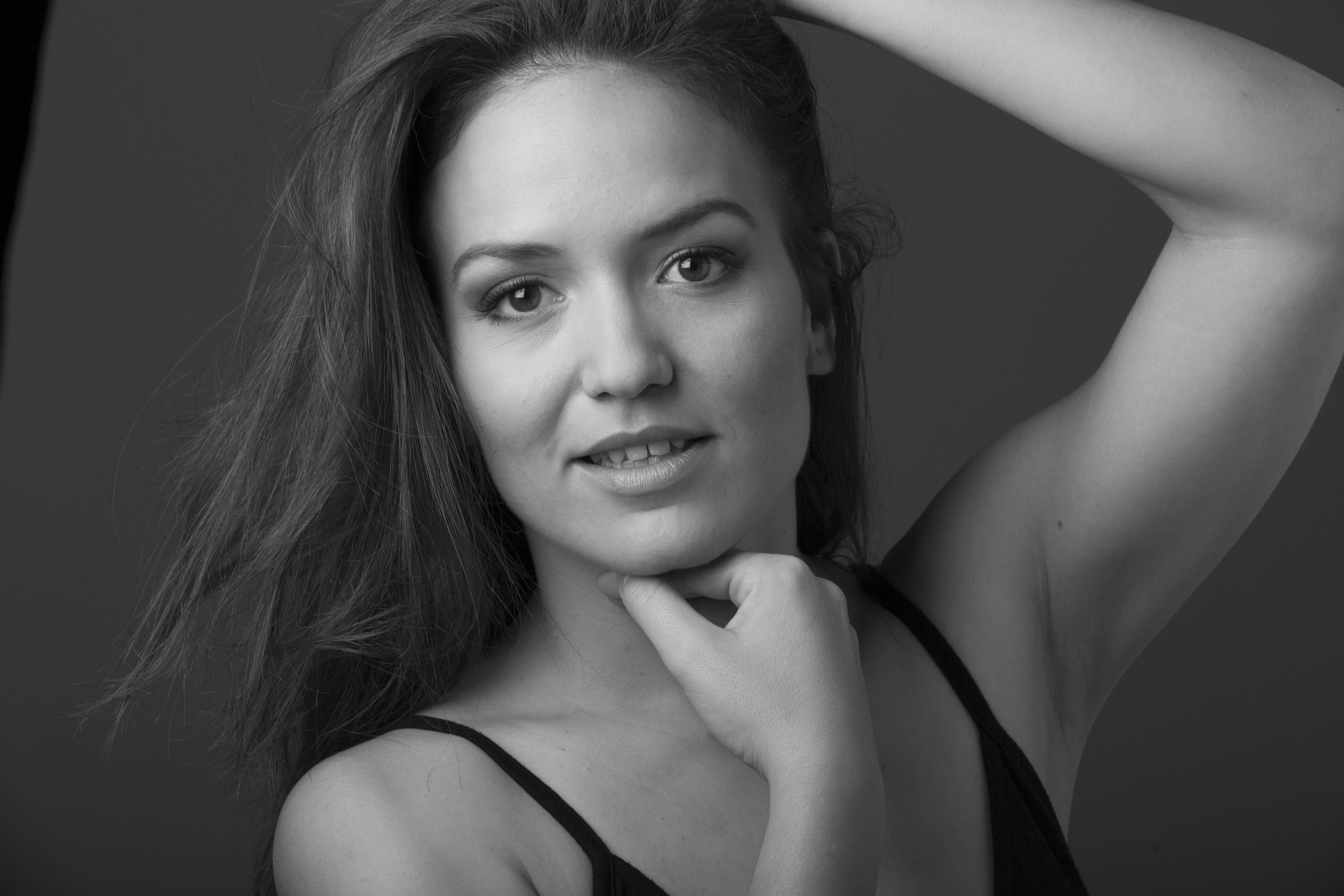 WEB OFICIAL DE LA ACTRIZ MONICA PORTILLO