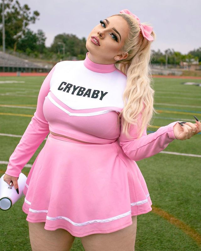 LizzyBee - Bio, Quick Facts, Age, Height, Weight, Measurements ...