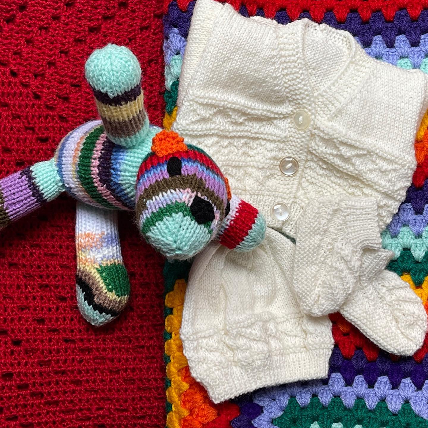 KOGO - KNIT ONE GIVE ONE