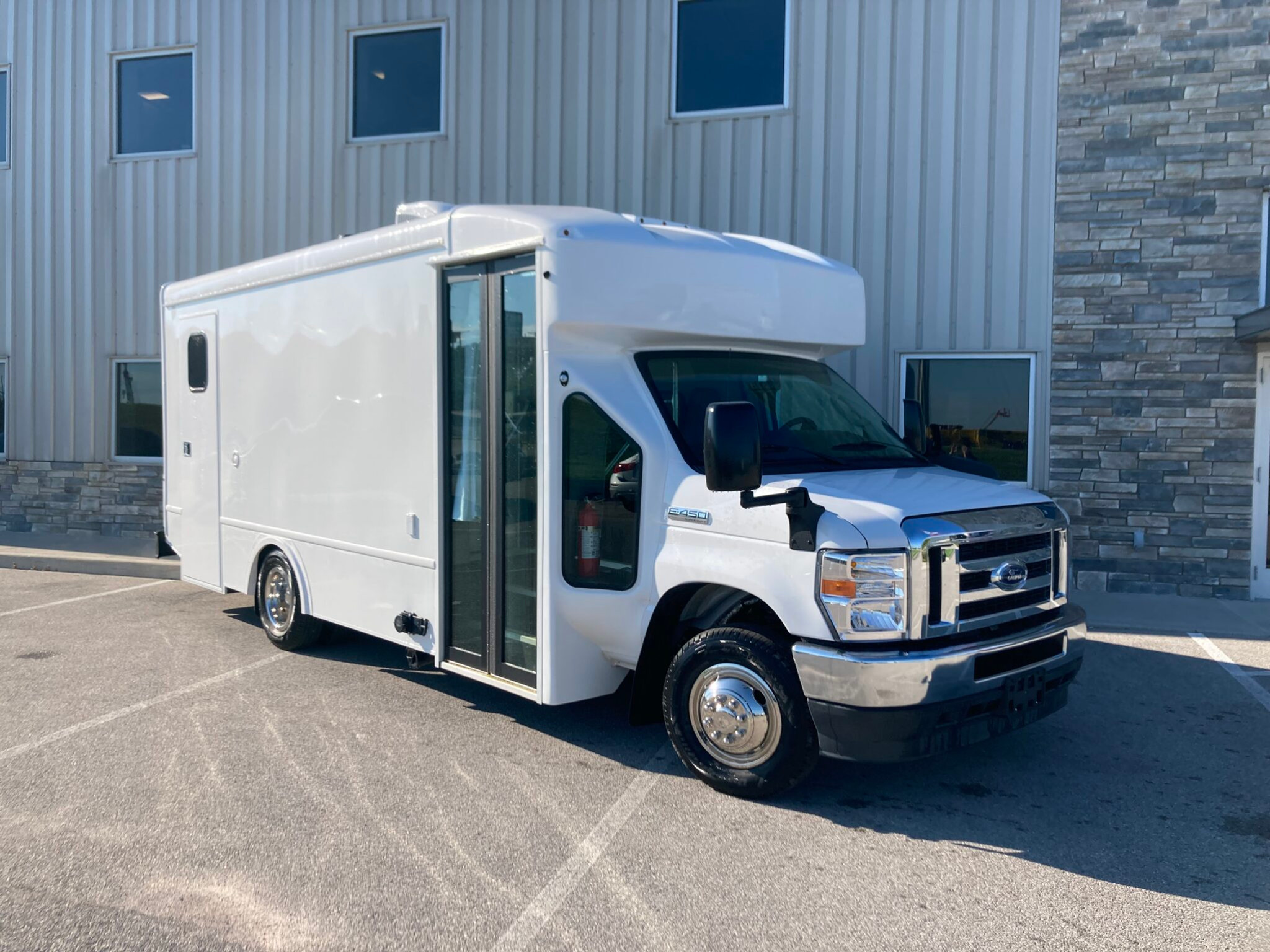 Mobile Medical Vehicles - Mobile Clincs For Sale