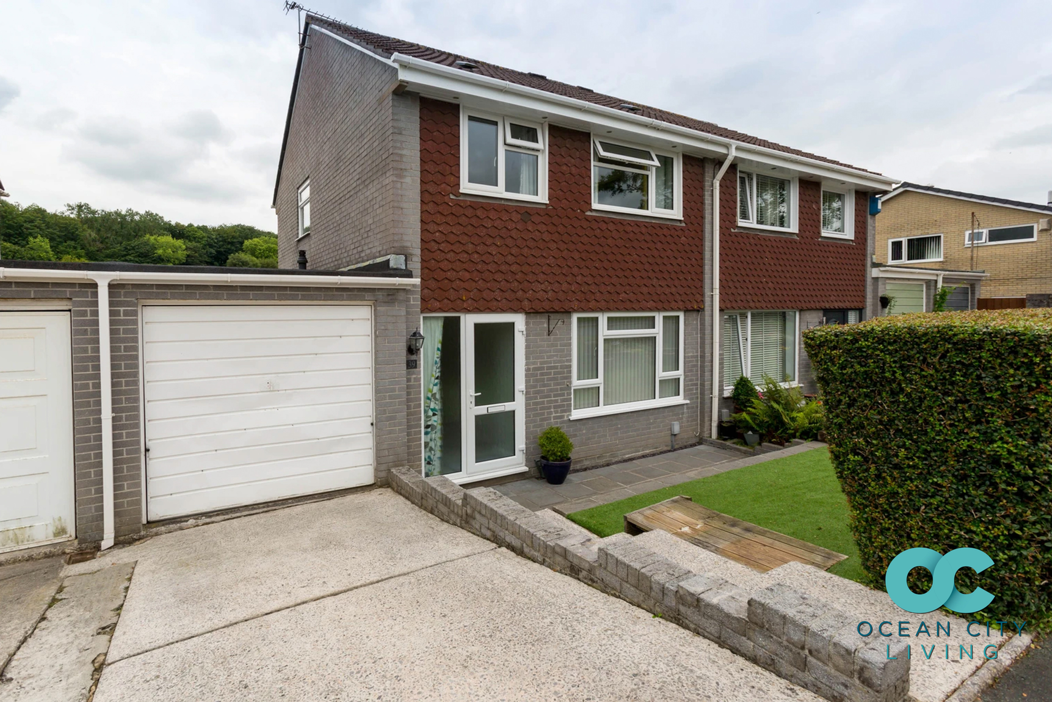 Higher Park Close, Plympton, Plymouth, PL7
