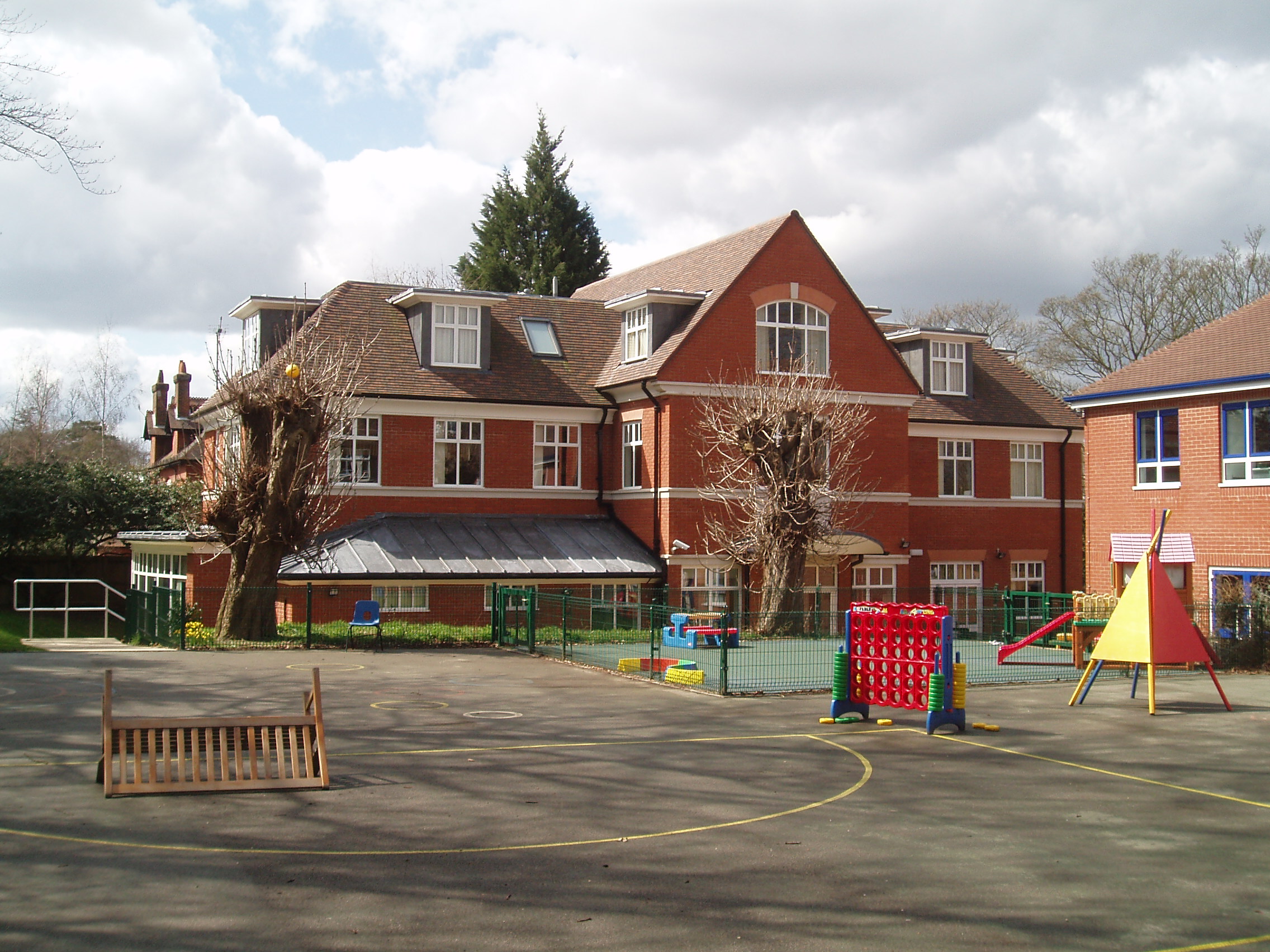 Tormead School | Nye Saunders Ltd.