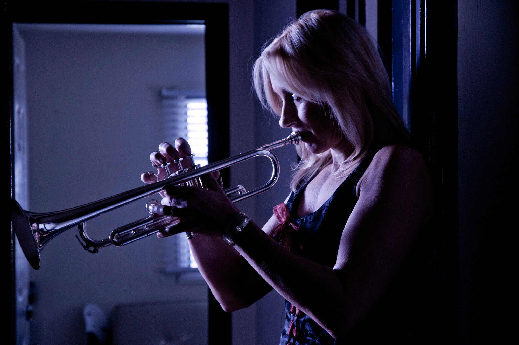 OFFICIAL HOME OF TRUMPETER ANNE KING | anneking.net