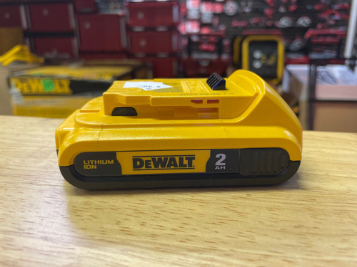 20V MAX Compact Lithium-Ion 2.0Ah Battery Pack | EmpireToolsUSA