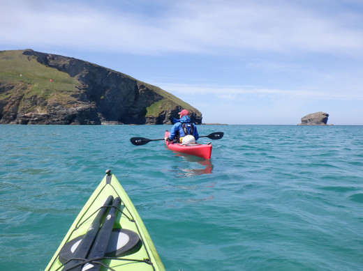 Sea kayaking lessons & trips in Cornwall