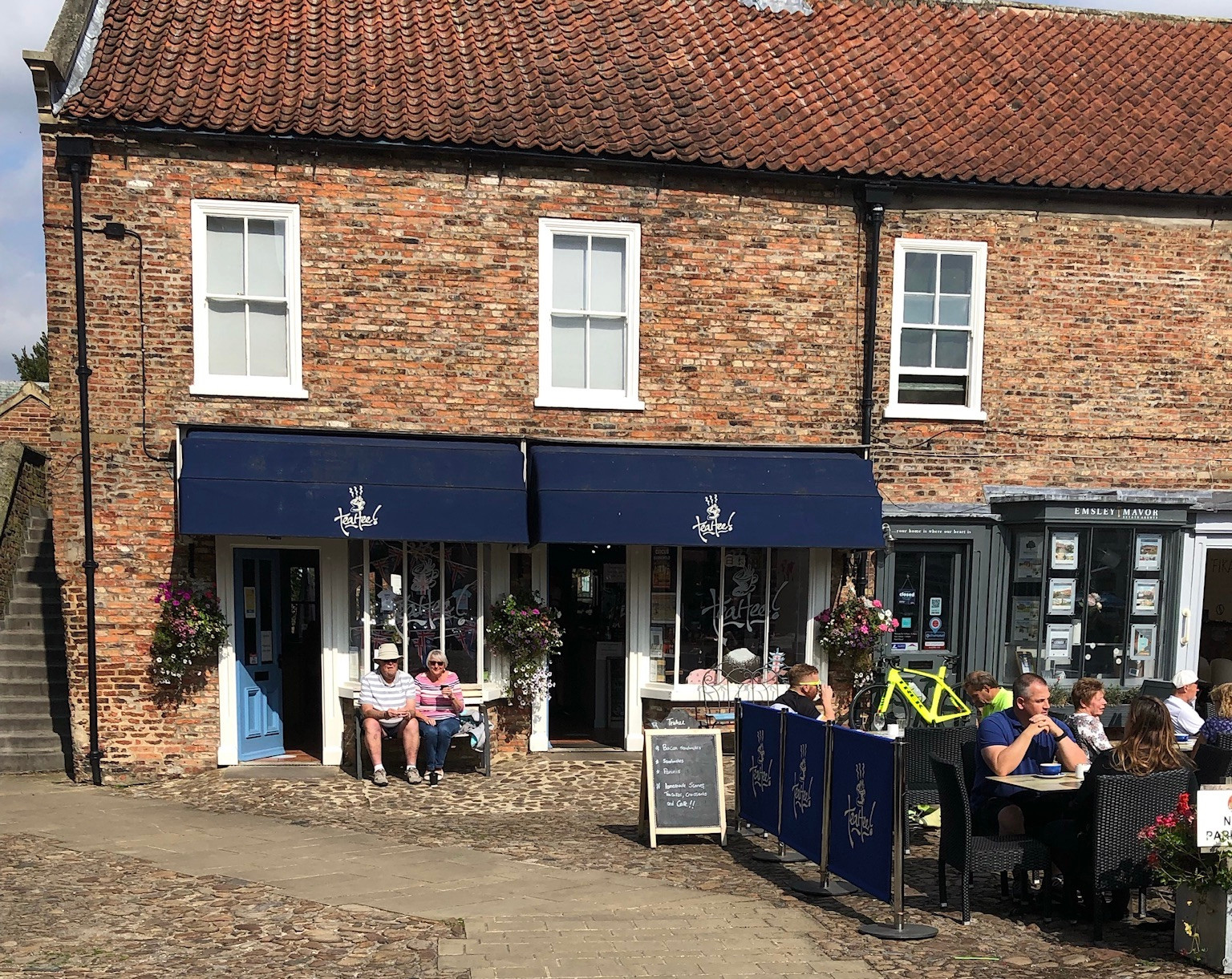 TeaHee | Cafe | Market Place, Easingwold, York YO61 3AB, UK