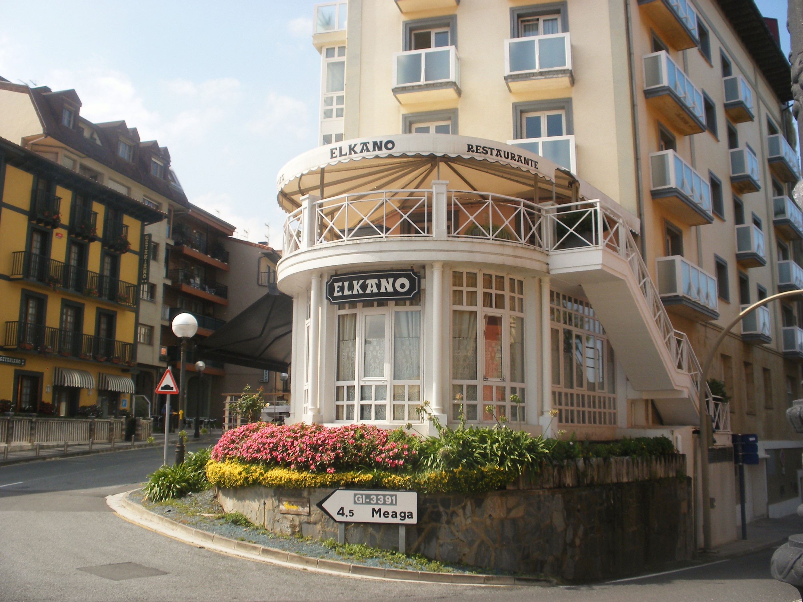 BASQUE COUNTRYSIDE - GETARIA - RESTAURANTE ELKANO | Spanish Hotels ...
