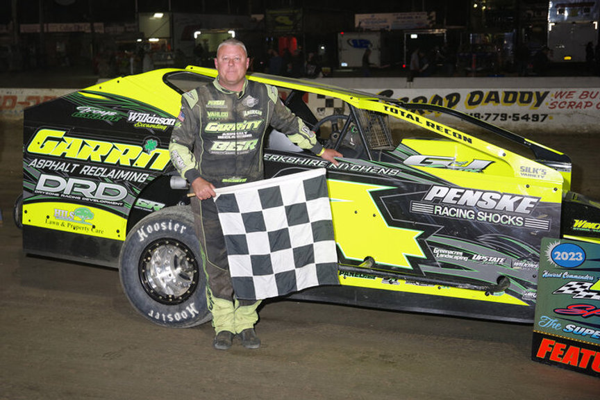 Andy Bachetti Comes From 15th to Take Victory