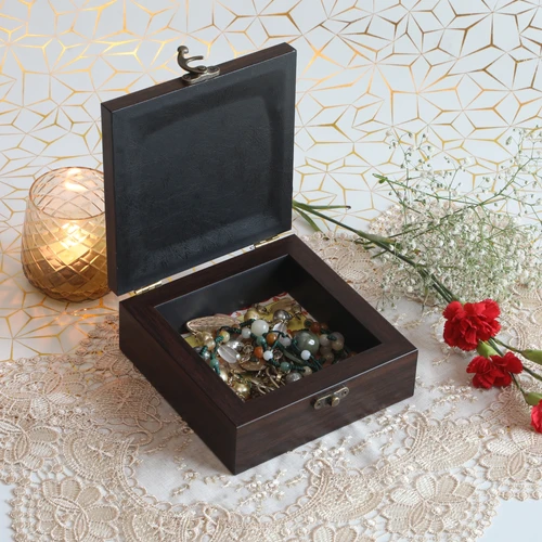 Elegant Trinket Boxes for Keepsakes