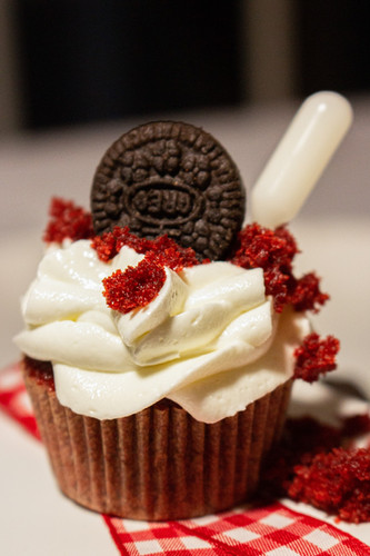 Red Velvet Oreo Drizzle Shot Minis | SweetShot Cakery