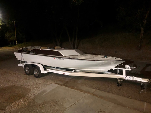 (Sold) 1973 Schiada Step Deck 22’ Vdrive Boat | Classic Vdrives