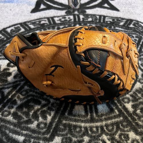 33 Catchers Baseball Softball Mitt: SnakeSkin Smooth Orange-Black