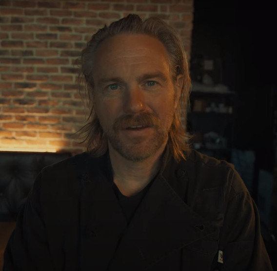 ACTOR | Jay Stratton