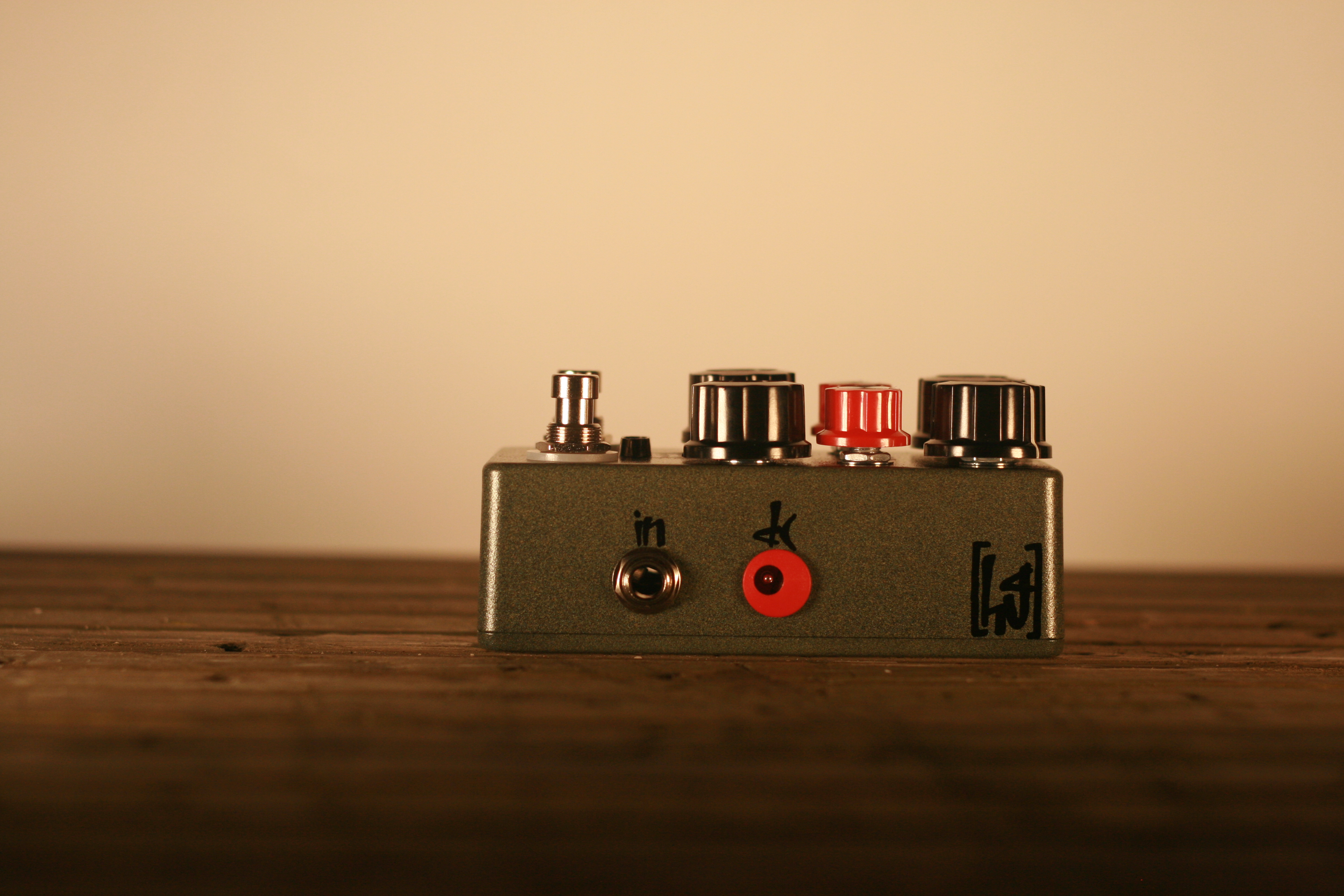 HR [hg+lg] | Hungry Robot