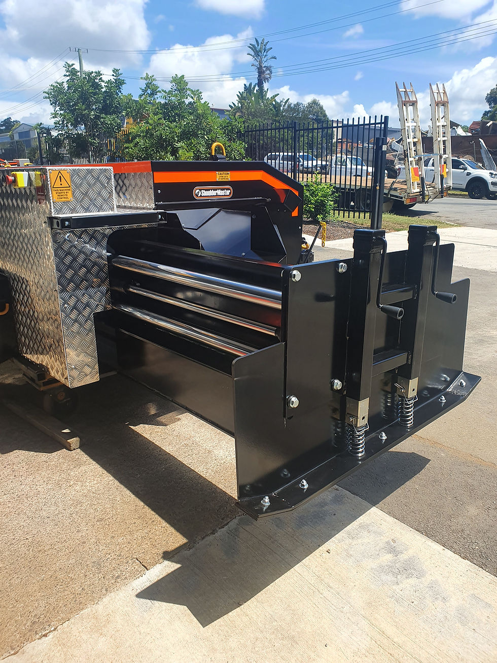 Shoulder Paver SM1500 | ShoulderMaster USA | Innovation in Road ...