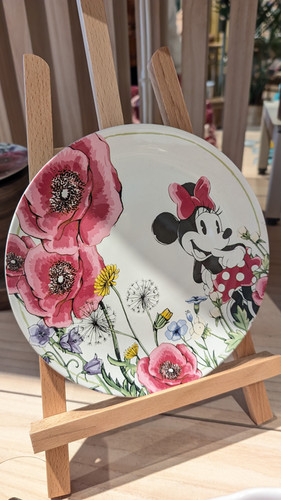 Assiette plate Minnie "Fleurs de Printemps" – Disneyland Paris | Dreams ...