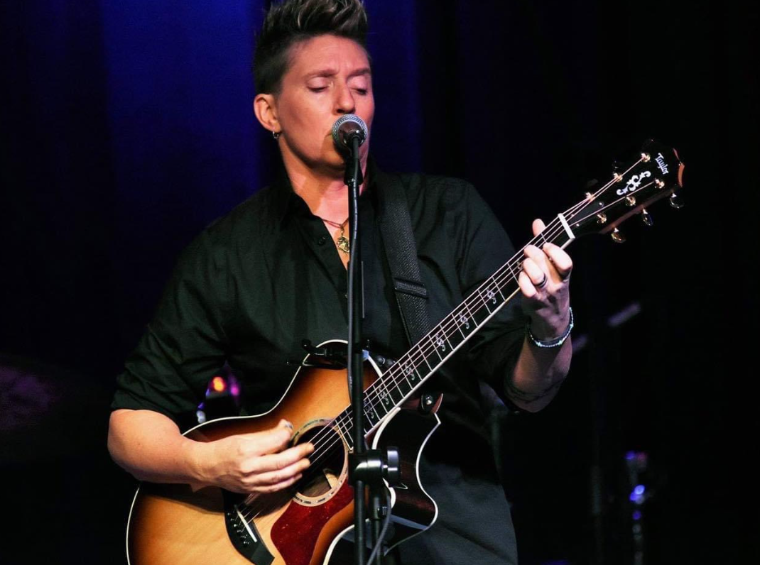 Kelly Neff- Winter Concert Series @ The Real Macaw | Naples 2Night