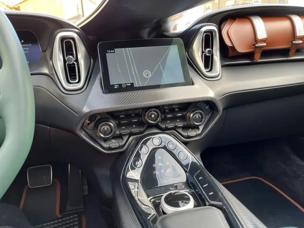 Aston Martin Vantage Speedster • 2021 - 200 km | Prime Auto